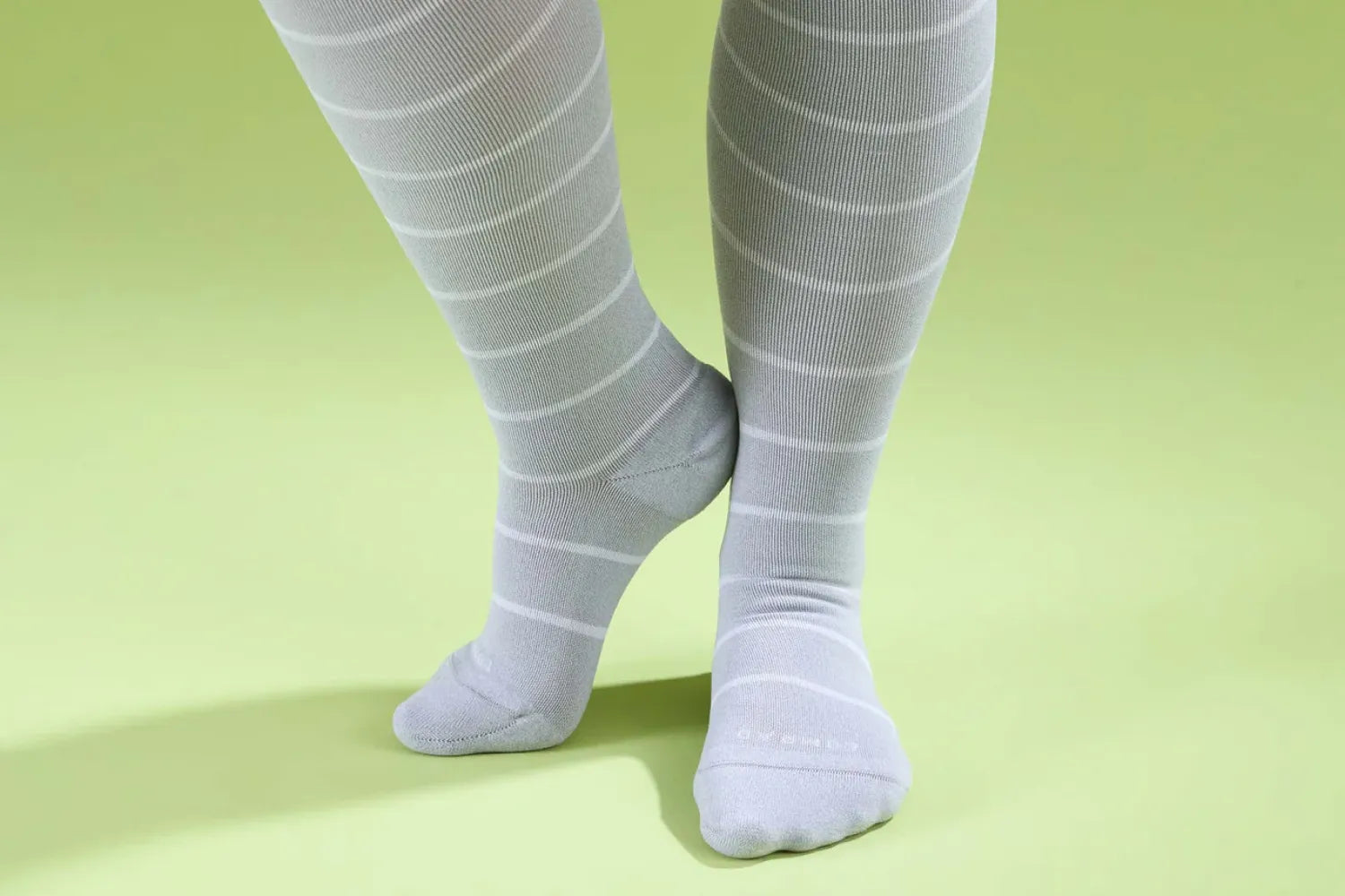 Why Do Athletes Wear Compression Sleeves? | Comrad